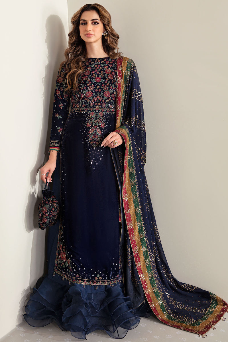 Buy Velvet Dresses & Velvet Shawls Women Online In Pakistan